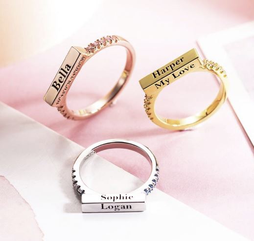 Personalisierte Kleidung | Schmuck mit Name | Accessoires ...